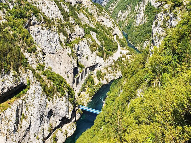 Kanjon Pive i Pivsko jezero • Balkan Fun Travel | Turistička agencija